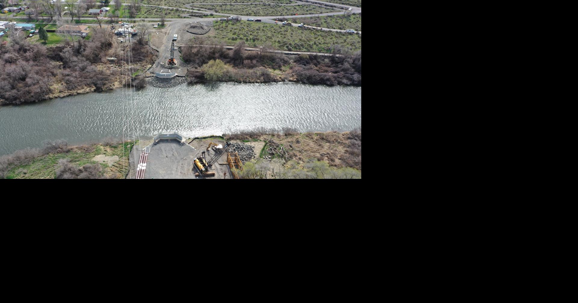 Construction underway for rebuilding the pedestrian bridge in Umatilla ...