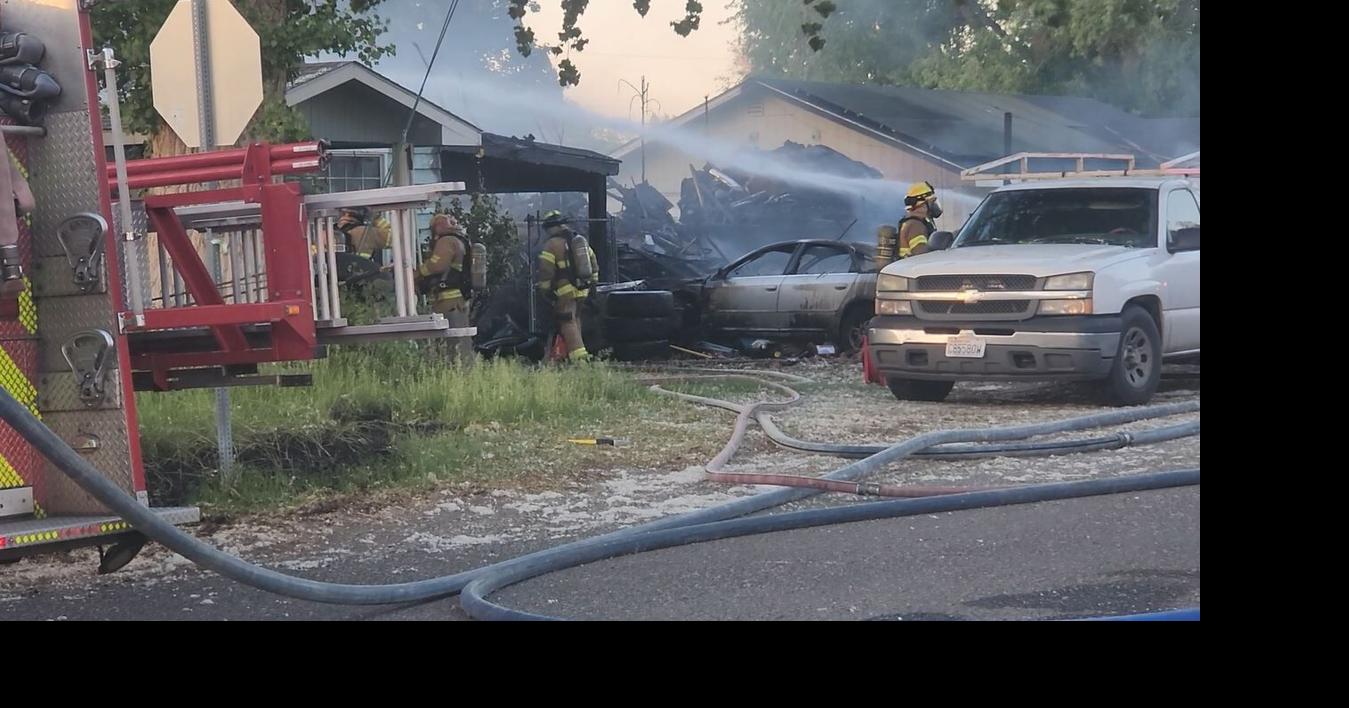 Fire damages 2 Kennewick homes, multiple vehicles | News ...