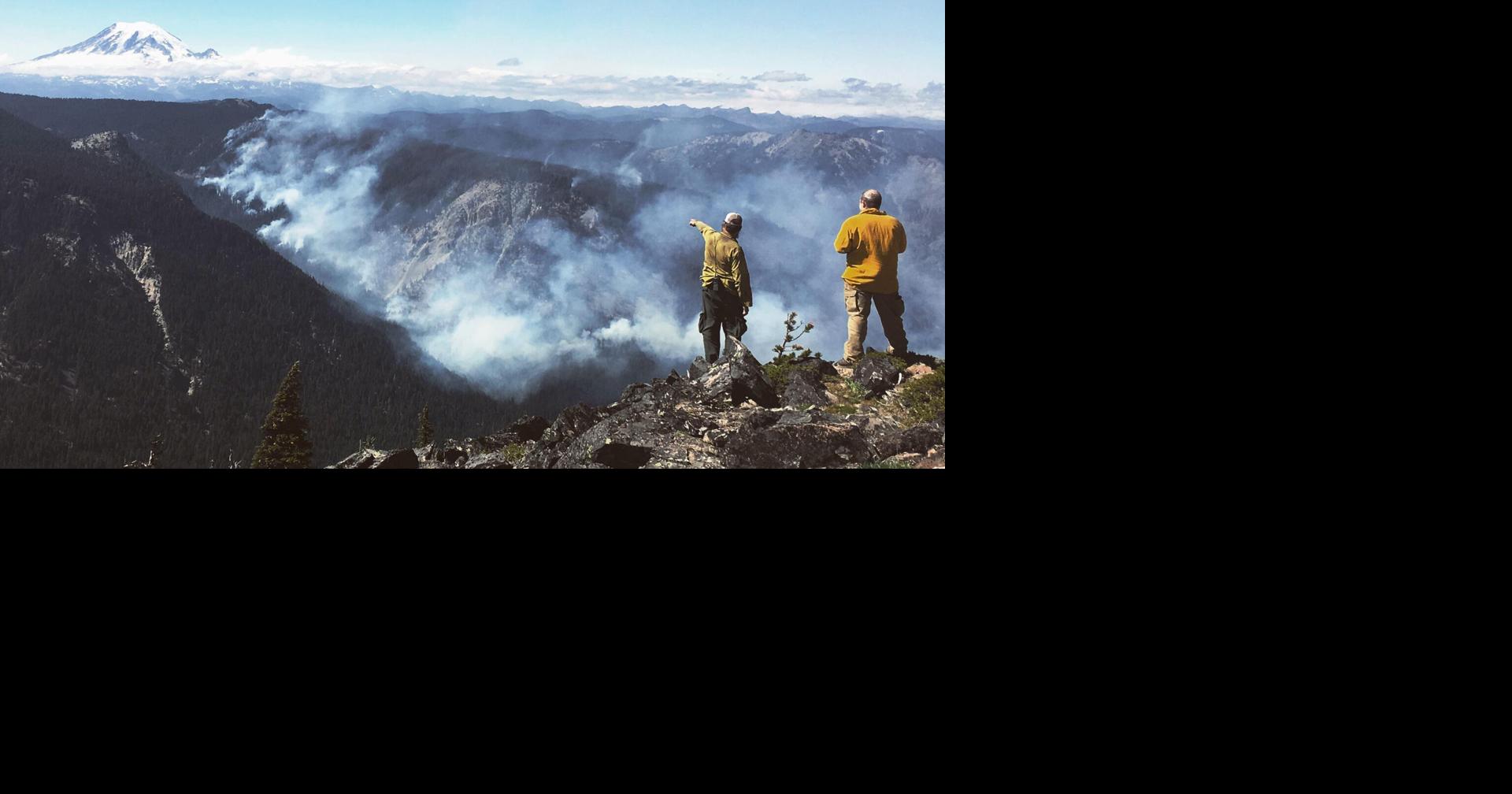 Wildfire burns over 1,100 acres near White Pass | Local News ...