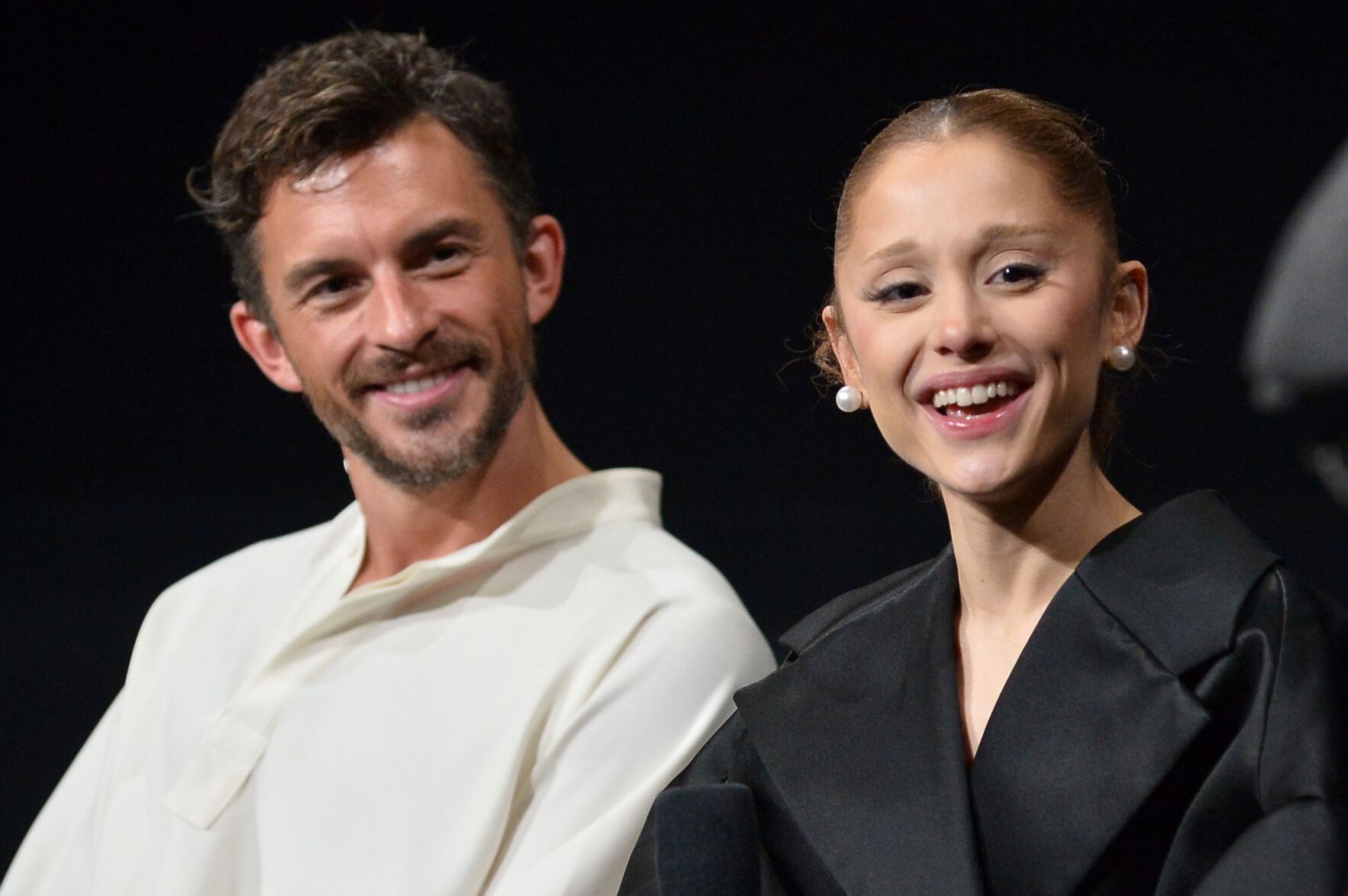 Ariana Grande will reunite with ‘Wicked’ costar Jonathan Bailey for ...