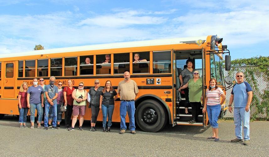 Tri-City school districts honor Pasco school bus driver Richard Lenhart ...