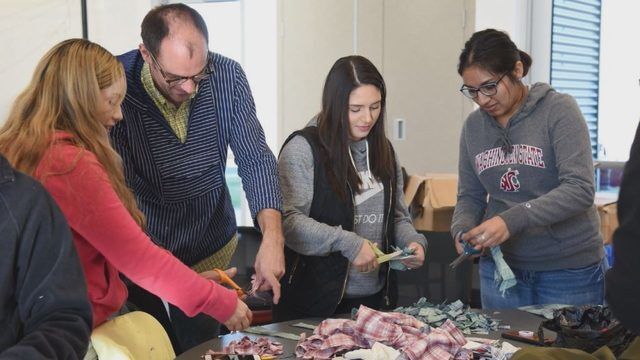 Transforming clothing into paper: master papermaker will help you ...
