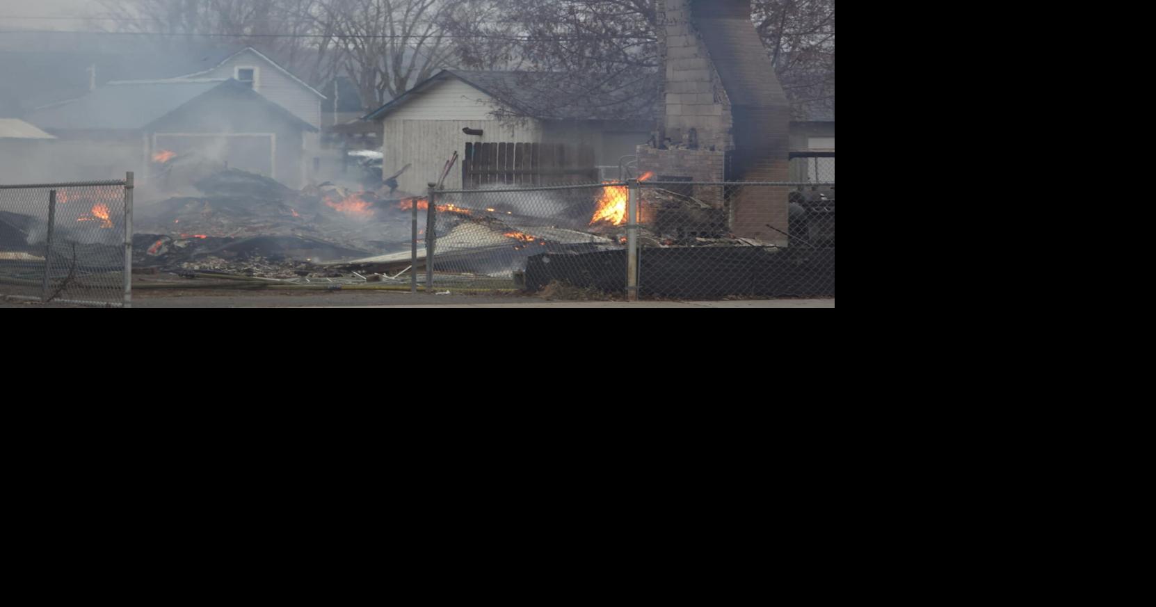 Emergency officials issue evacuation order for Moxee house fire | News ...