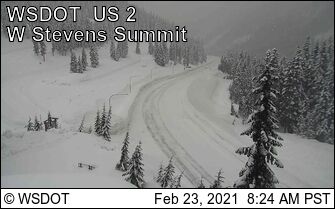 Stevens Pass reopens, “extreme” avalanche danger continues on mountain ...