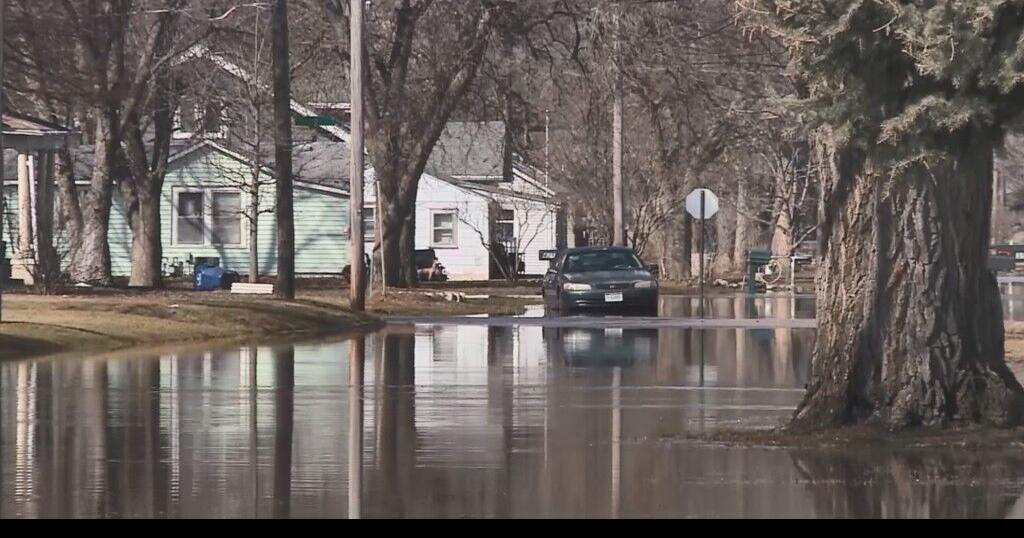 Historic floods force 74 Nebraska cities to issue emergency | National ...