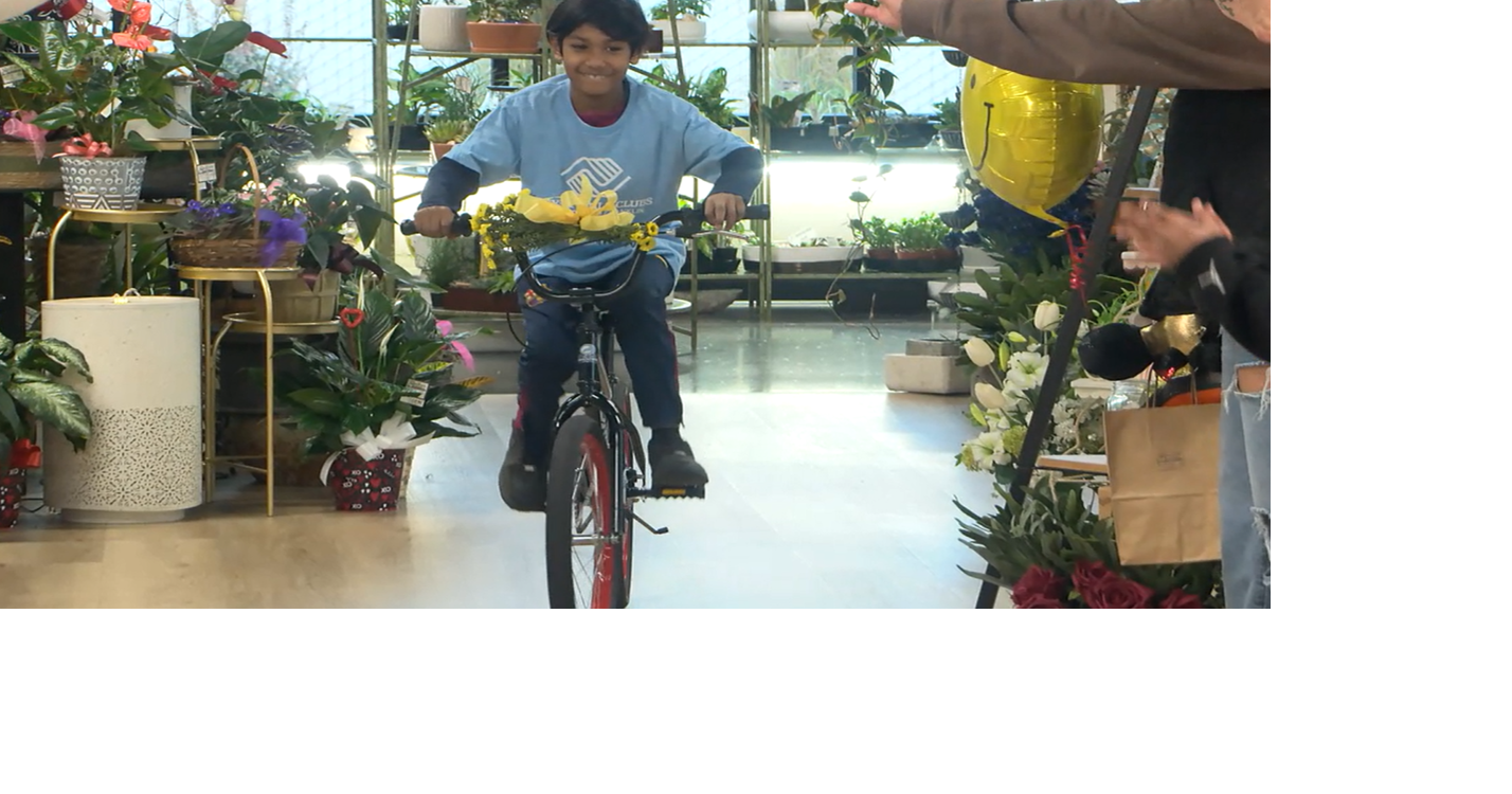 Young Hearts: Pasco boy earns new bike, names it "Messi 10 Go" | News | applevalleynewsnow.com