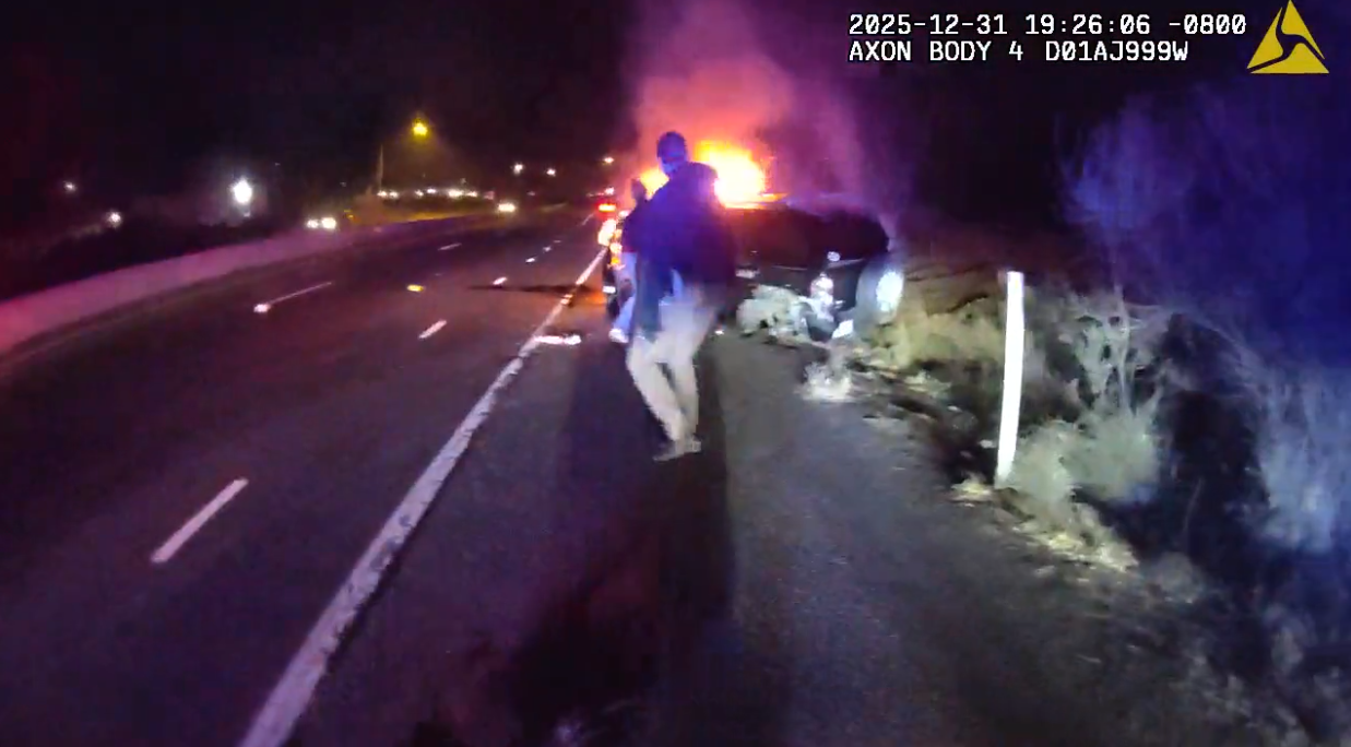 Walla Walla emergency responders rescue driver from burning vehicle on ...