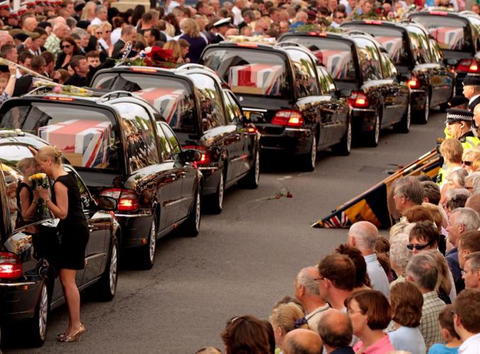 Trump praises British troops after drawing outrage at comments ...