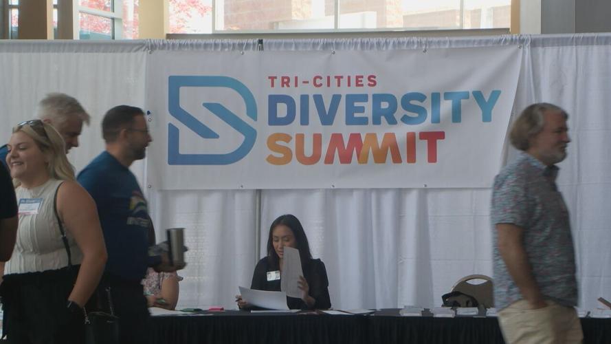 Tri-Cities Regional Chamber Holds Professional Diversity Summit | News | applevalleynewsnow.com