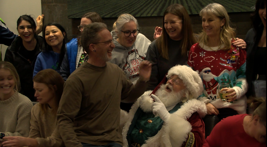 Yakima's Santa Mark spreading good Christmas cheer | News ...