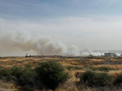 Wallula Junction fire closes US-12 | News | applevalleynewsnow.com