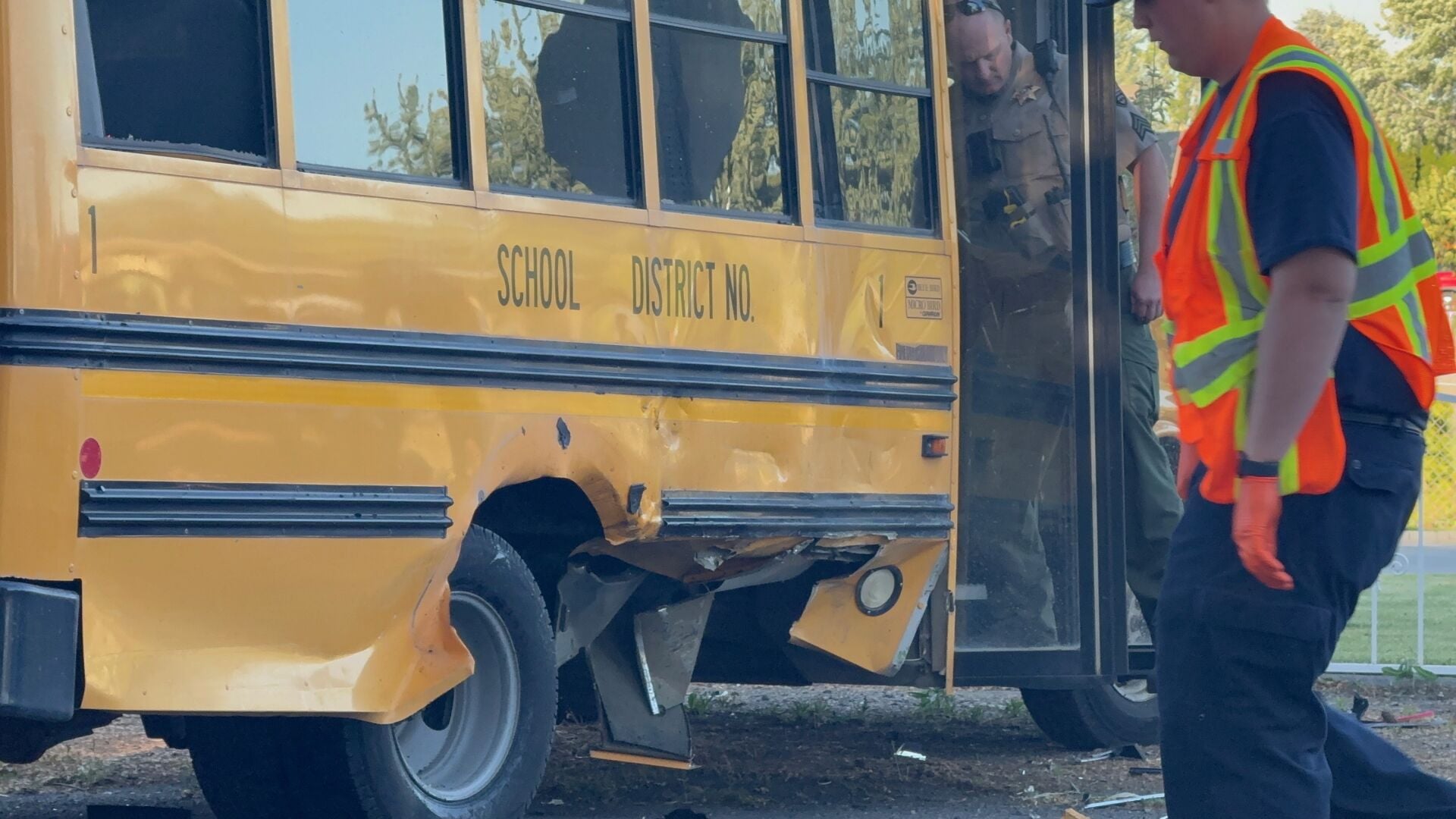 Injuries reported in school bus crash in Pasco | News ...