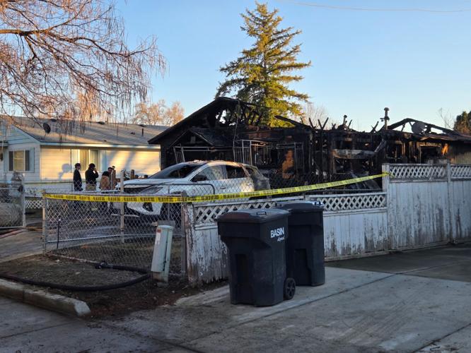 College Place resident and 3 pets dead, 2 hospitalized after early ...