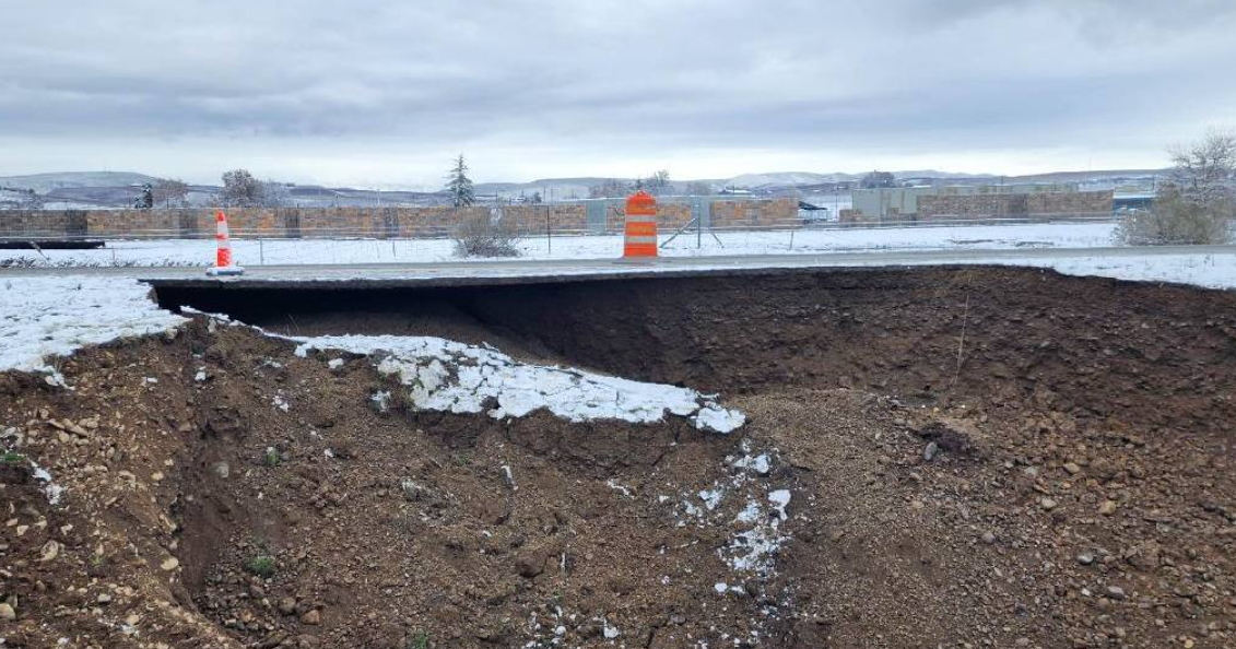 Wapato man who discovered massive embankment failure on I82 may have ...