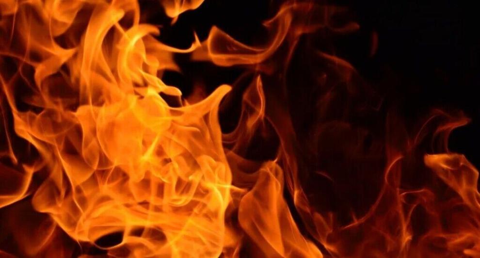 Level 3 (GO NOW) evacuations for 1,000 acre Old Emigrant Fire southeast ...