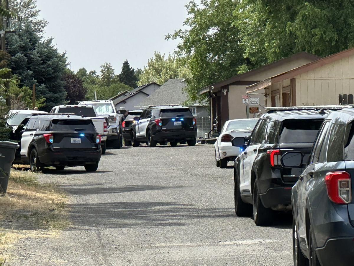 Kennewick standoff (1).JPG | | applevalleynewsnow.com