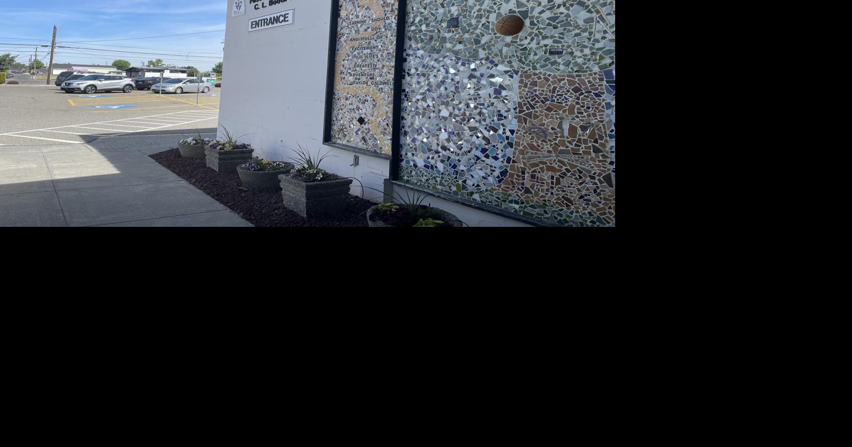 Pasco School District Celebrates Future Educators with Teacher Signing ...