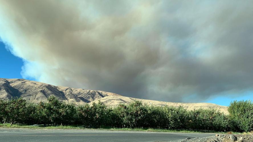 Evans Canyon Fire in Yakima County threatening over 100 structures ...