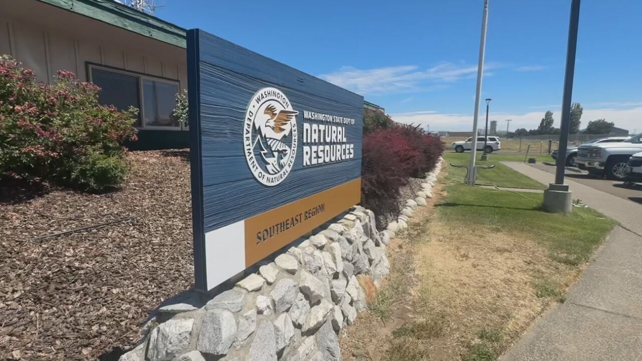 Washington DNR transfers wildfire engines to local districts across the ...