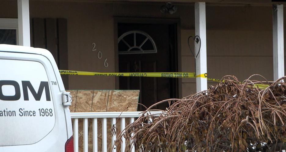 Man pulled from Kennewick house fire remains in critical condition ...