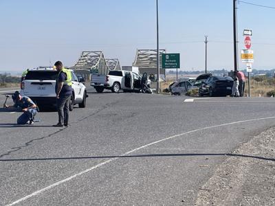 Pasco police respond to multiple crashes near Snake River Bridge | News ...