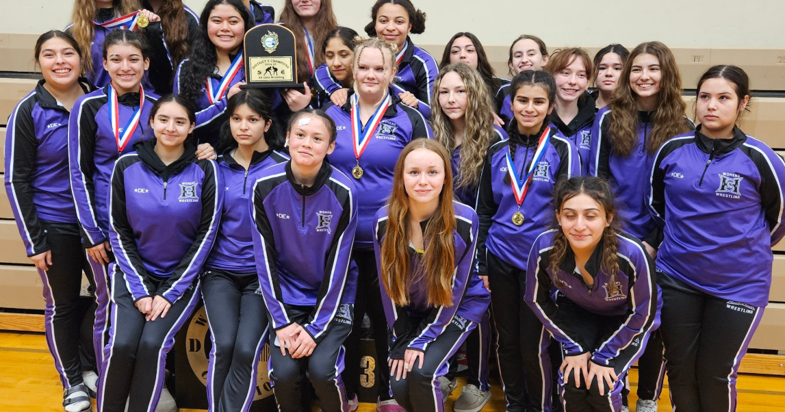 Hermiston girls wrestling team secures District Championship, earns ...