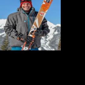 Tye tying one on in Aspen for 37 years | | aspendailynews.com