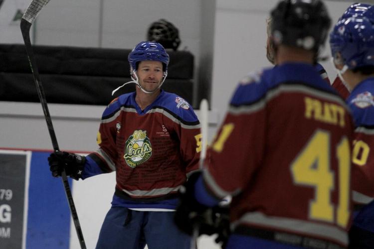 Avalanche alums join fun at Lewis Ice Arena | | aspendailynews.com