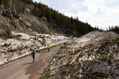 Slow going up snowy Independence Pass | News | aspendailynews.com