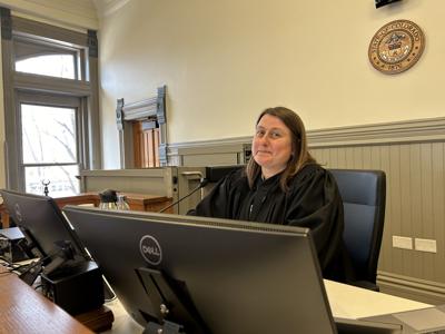 Prosecutor expects ‘ton of discovery’ in burglary case | News ...