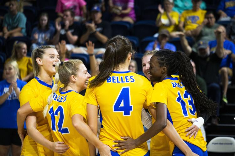 Belles Sweep Second Day of Invitational | Sports | asurampage.com