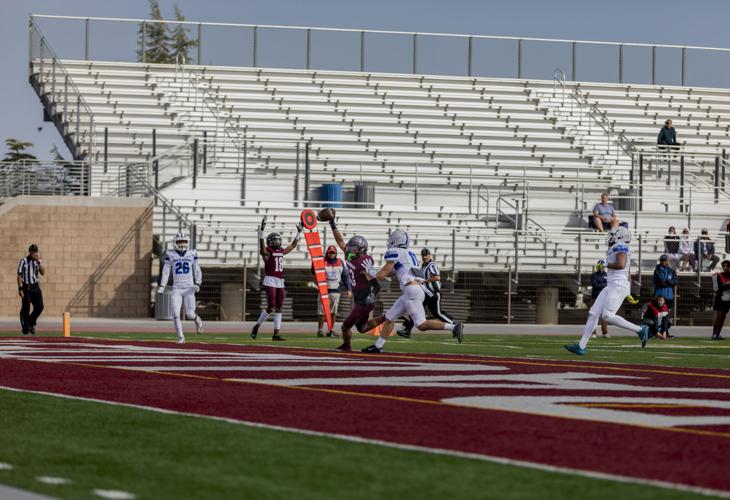 Marauders run past Santa Monica | Sports | avpress.com