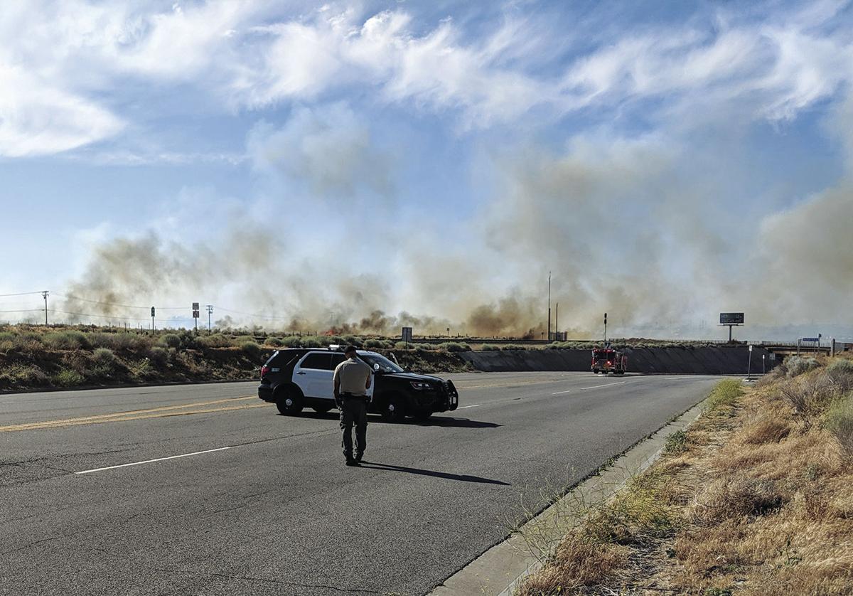 Brushfire erupts in Palmdale | News | avpress.com