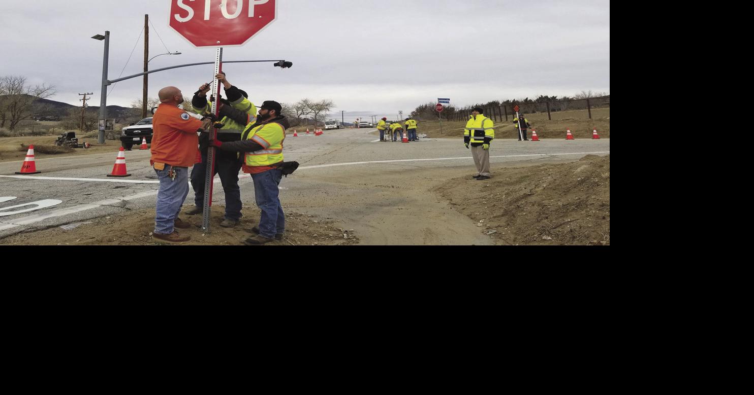 Three-way stop sign is installed on Elizabeth Lake Road | News ...
