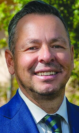 Mendez’s contract approved by Board | Local News | avpress.com