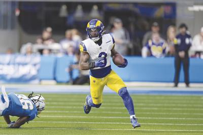 Akers enters contract year | Sports | avpress.com