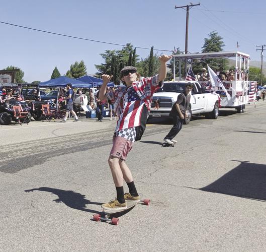 Acton parades forth on holiday | News | avpress.com