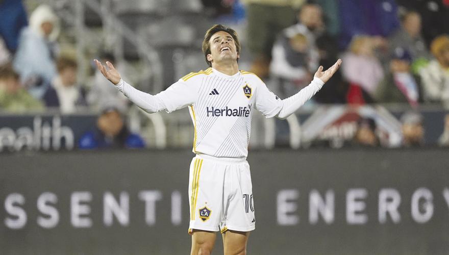 Galaxy advance to first MLS Cup in 10 years | Sports | avpress.com