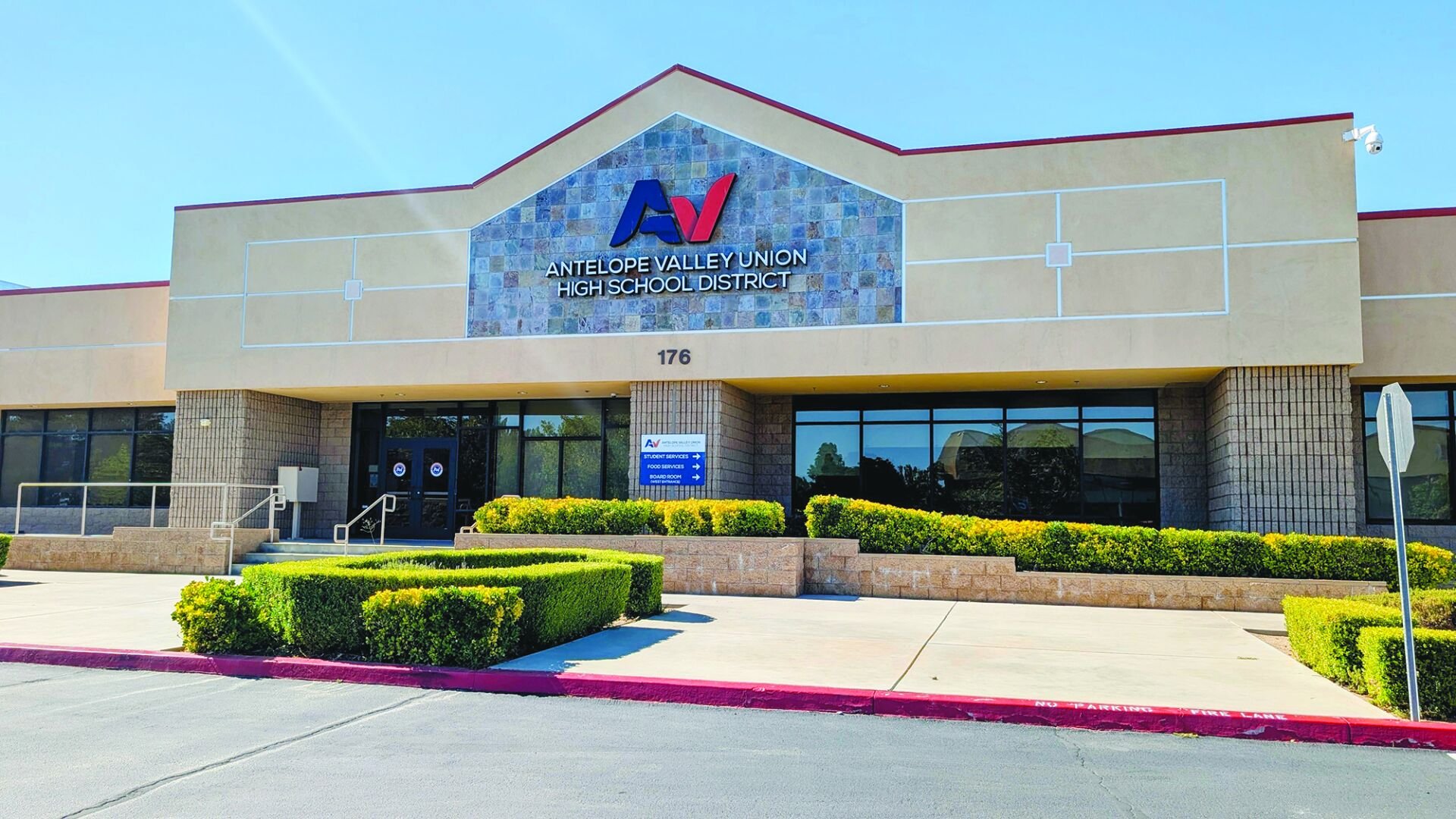 AVUHSD workers getting pay boost | News | avpress.com