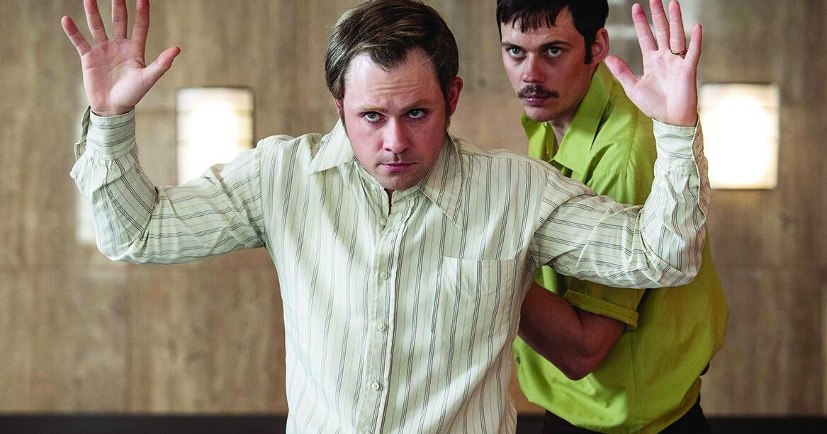Real-life hostage drama crackles in Van Sant’s ‘Dead Man’s Wire ...