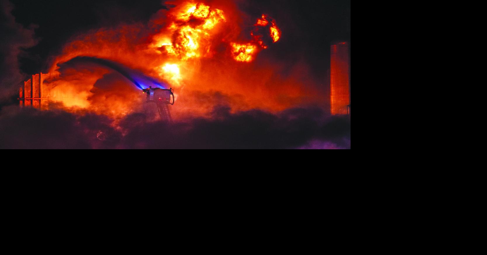 Flames visible for miles after Chevron refinery fire | News | avpress.com