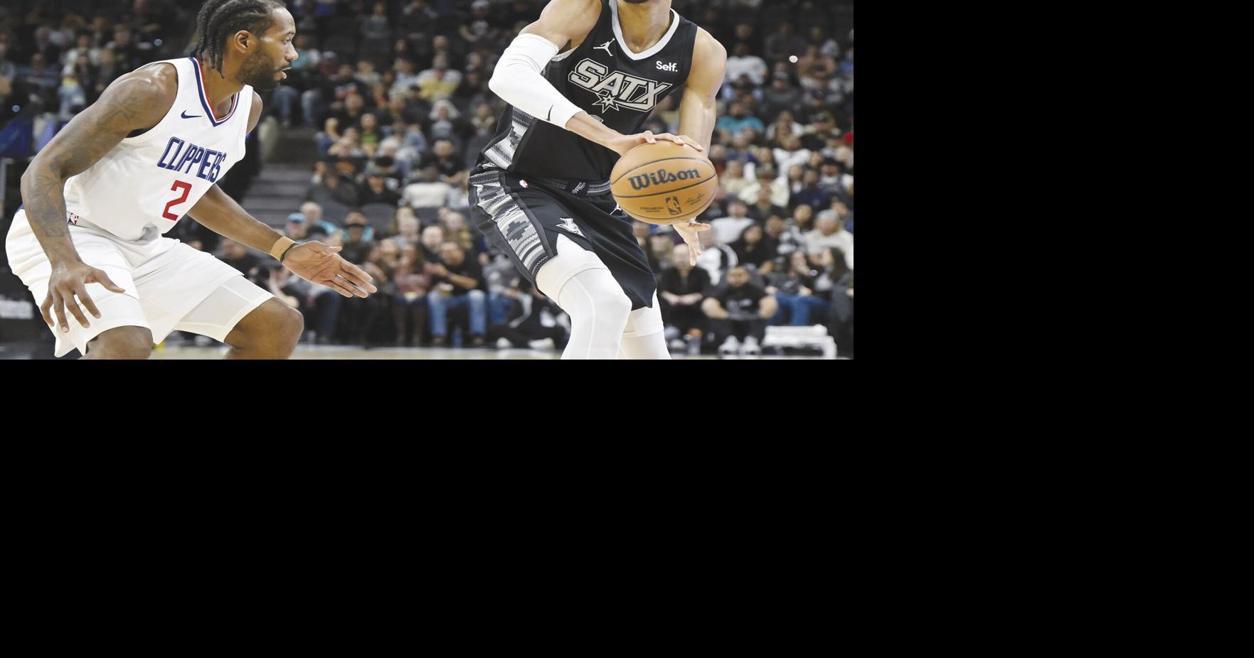 Leonard leads Clips past Spurs amid boos; Popovich admonishes crowd ...