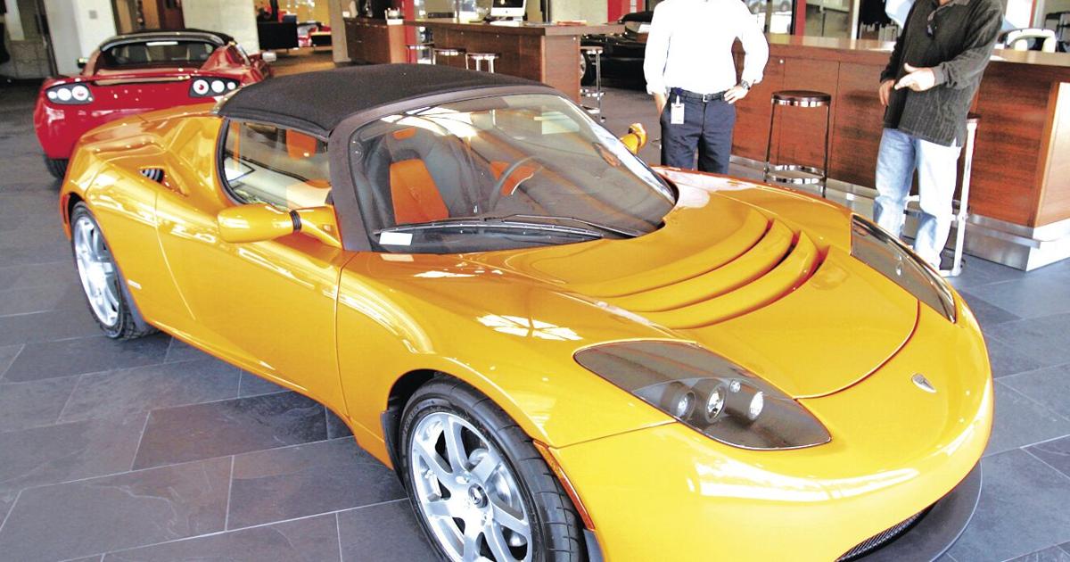 Nhtsa To Investigate Tesla Crash That Killed Two Business