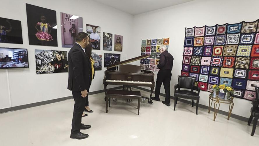 Community center celebrates opening | News | avpress.com