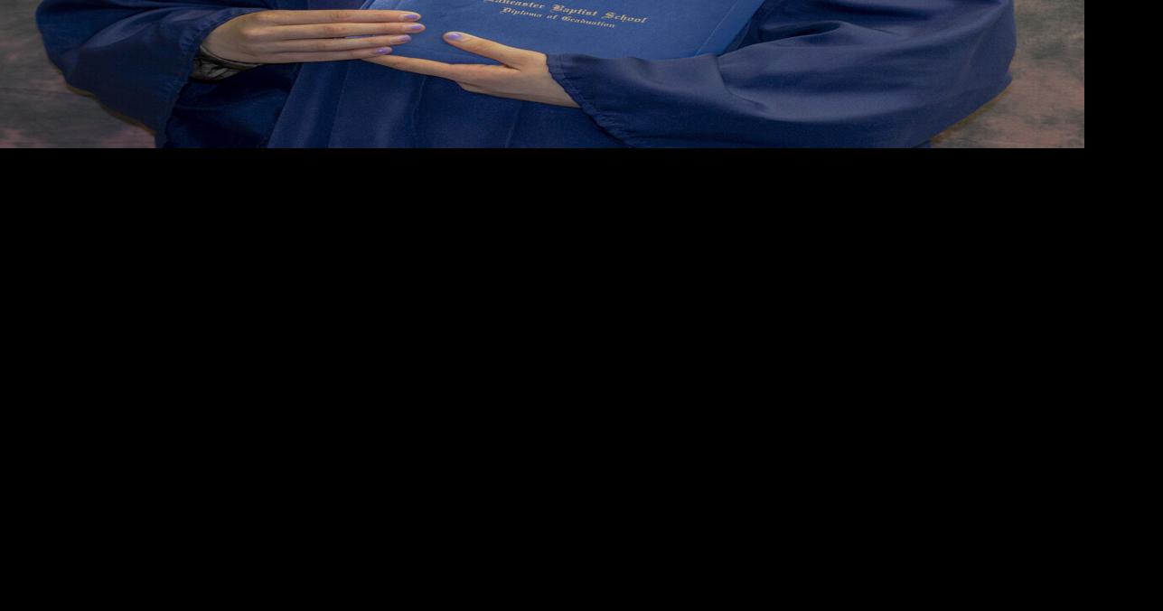 Reeder, Rachel | Virtual Graduations | avpress.com