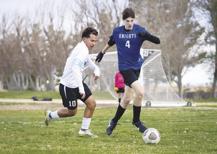 Mustangs top Knights | Sports | avpress.com