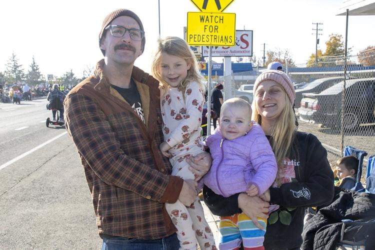 SNAP! — NOR Christmas Parade | Bakersfield Life | bakersfield.com