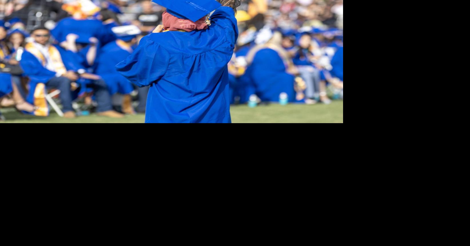 PHOTO GALLERY: Commencement at CSUB | News | bakersfield.com