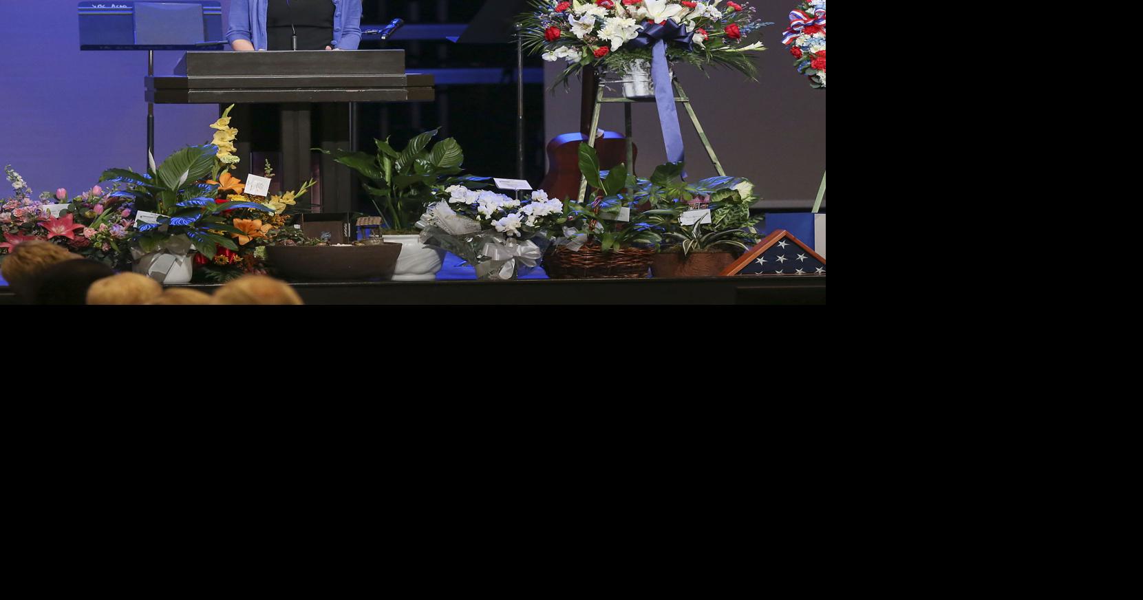 PHOTO GALLERY: Family And Friends Gather To Remember Mark Abernathy And ...