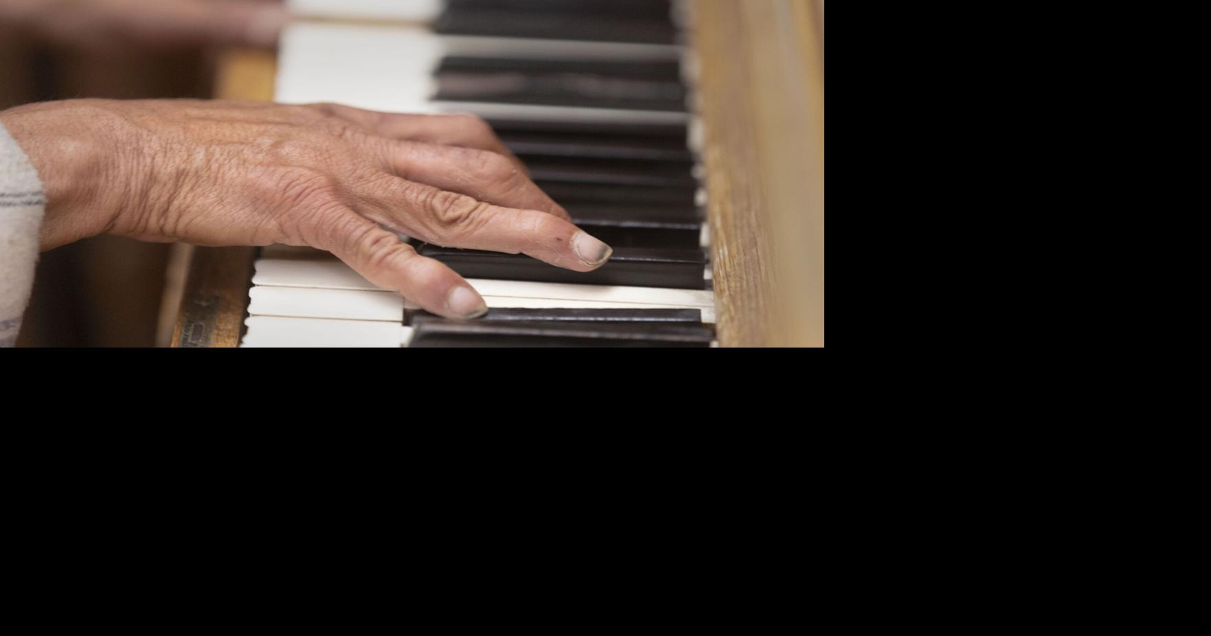 Homeless Piano Player | Tbc Blox Images | bakersfield.com